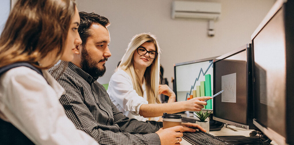 How to Build a Competitive Advantage Through Software Development