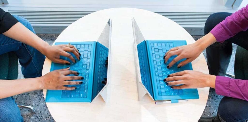 How to Use Technology to Promote Business Growth