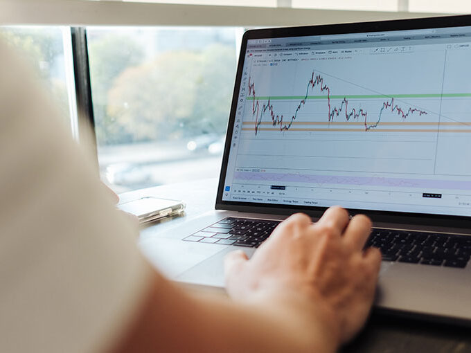 5 Best Programming Languages for the Fintech Sector