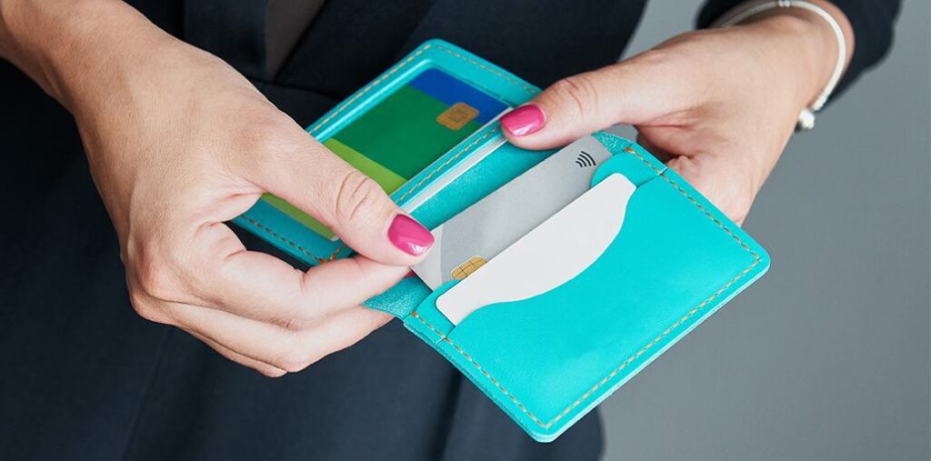 Exploring the Various Types of Card Wallets: A Comprehensive Guide